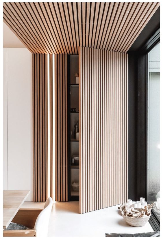 HIDDEN FEATURE /STORAGE CABINET – D Capsule